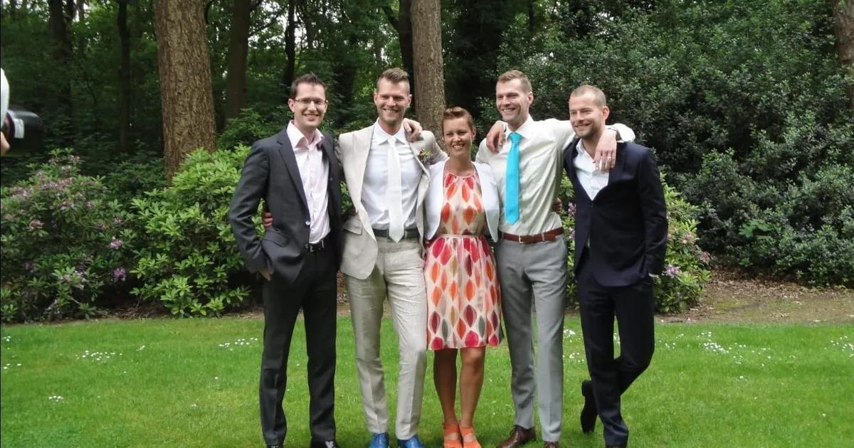 Paul is er een van een vierling en vertelt over zijn jeugd - EO