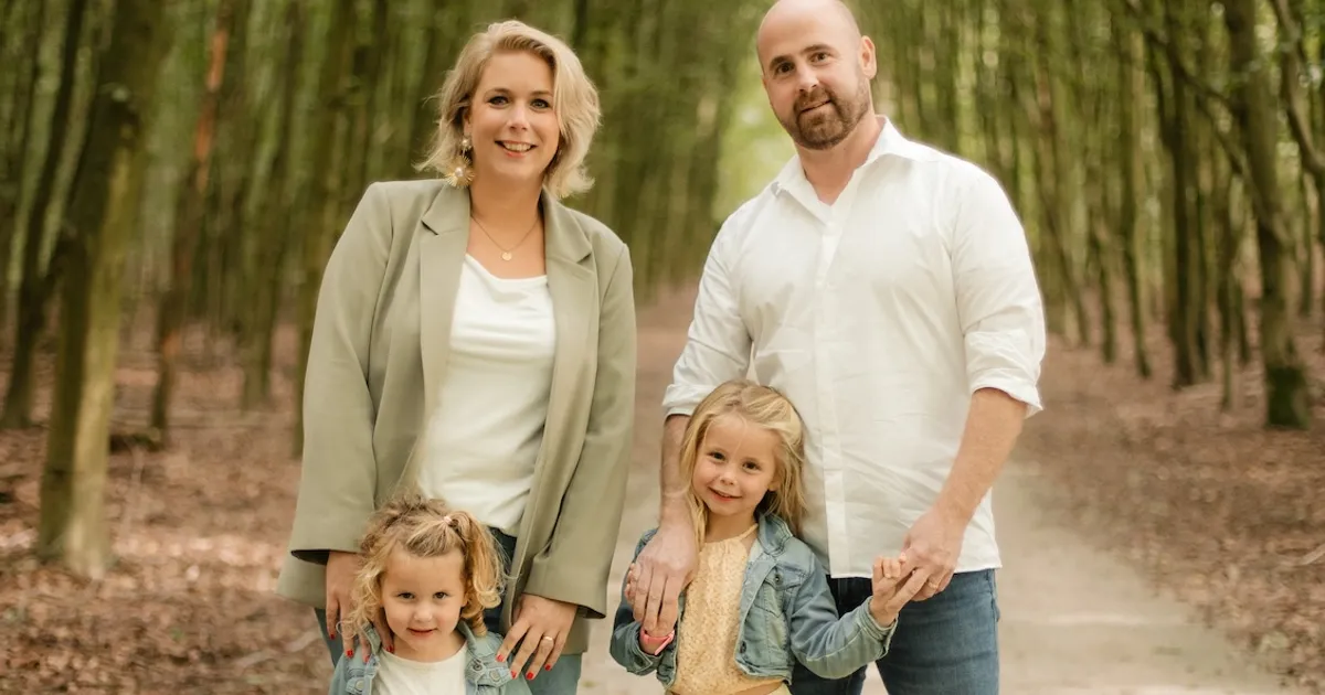 Eline kijkt ondanks haar borstkanker vol vertrouwen vooruit - EO